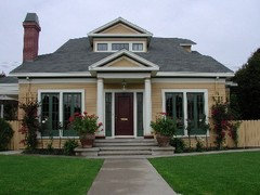 Houses without shutters