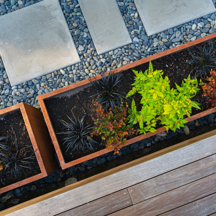 75 Concrete Paver Raised Garden Bed Ideas You'll Love - April, 2025 | Houzz