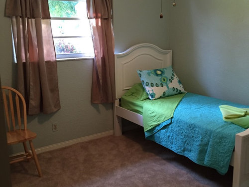 Need advice for 11x12 guest room