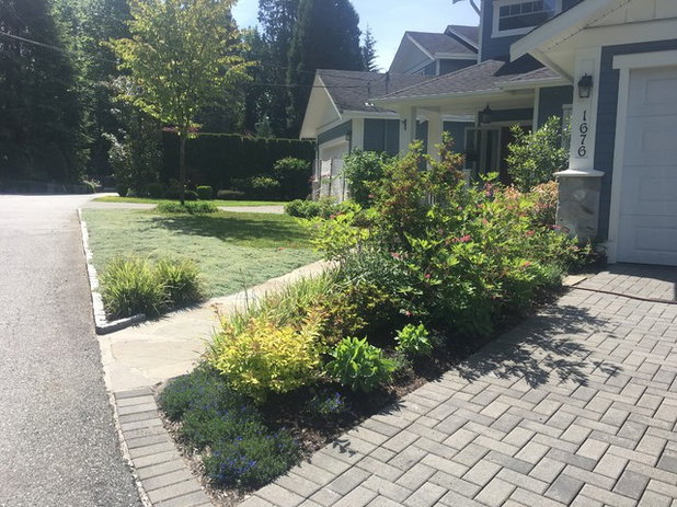 15 Ways to Create a Beautiful Water-Wise Landscape