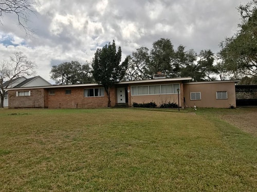 1961 salmon color brick home