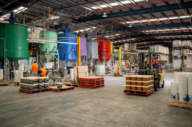 How Is Paint Made? See Inside a Haymes Paint Factory | Houzz AU