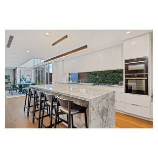 Modern Kitchen - Modern - Kitchen - Sydney - by QUANTUM BUILT | Houzz