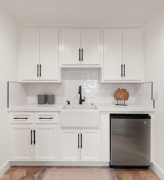 Cabinet color for Silestone Calacata Gold and Chloe or Portmore tile ...