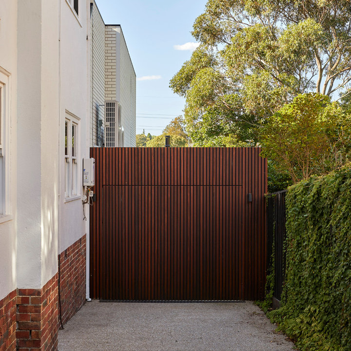 75 Beautiful Small Garage Ideas and Designs - May 2026 | Houzz UK