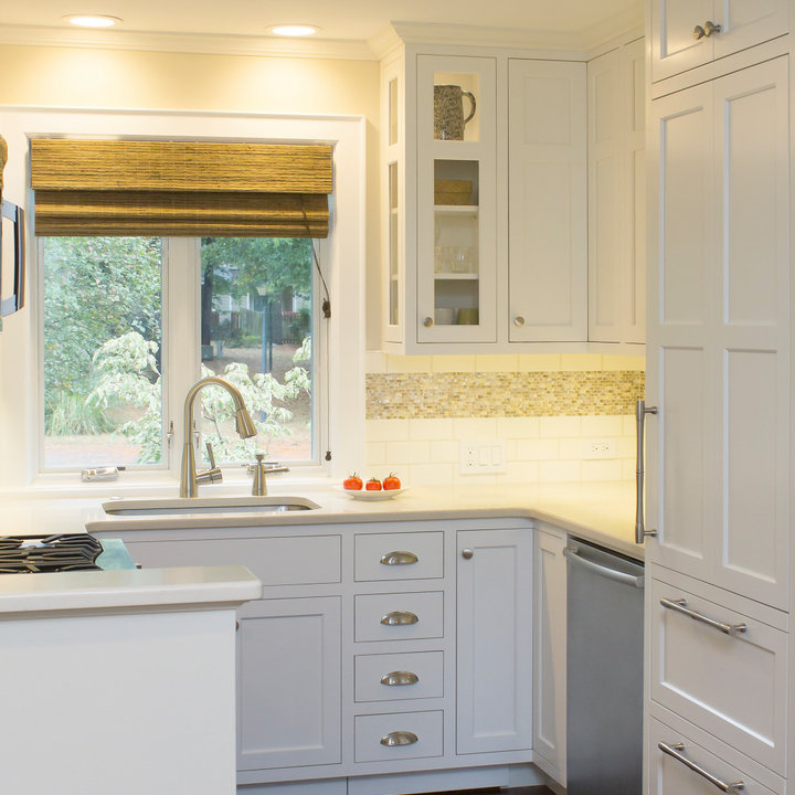 Soffit Above Cabinets - Photos & Ideas | Houzz