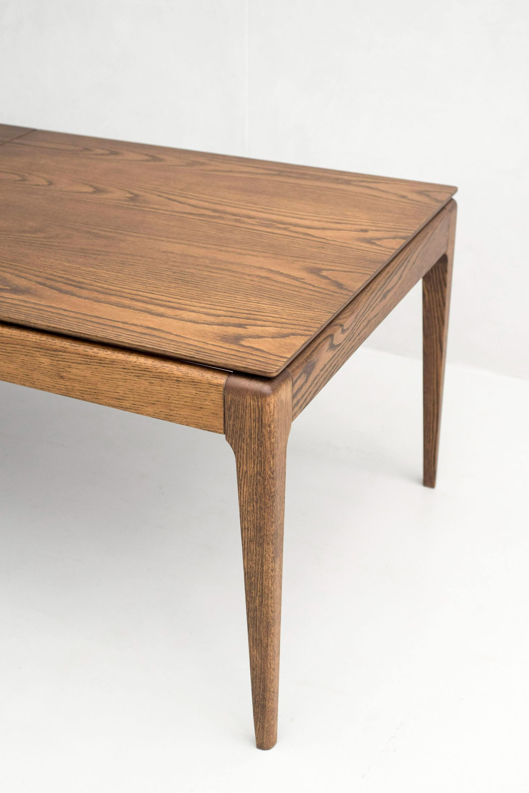 Modrest Dallas - Mid-Century Modern Brown Oak Extendable Dining Table ...