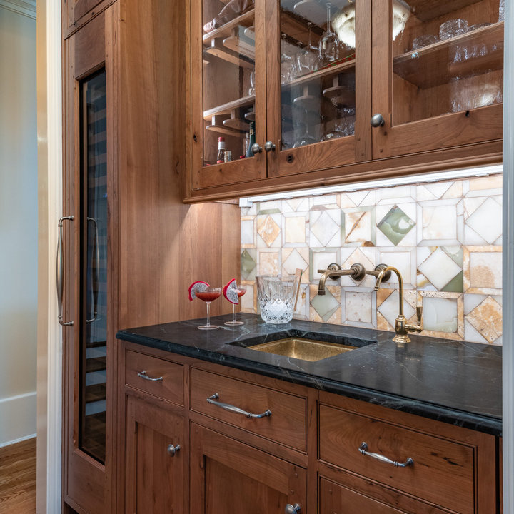 75 Beautiful Home Bar with Onyx Benchtops Ideas & Designs - October ...