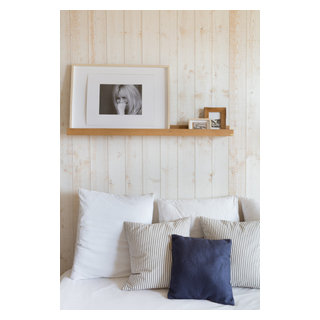 Salon - Beach Style - Living Room - Paris - by Lili Nelson Interiors ...