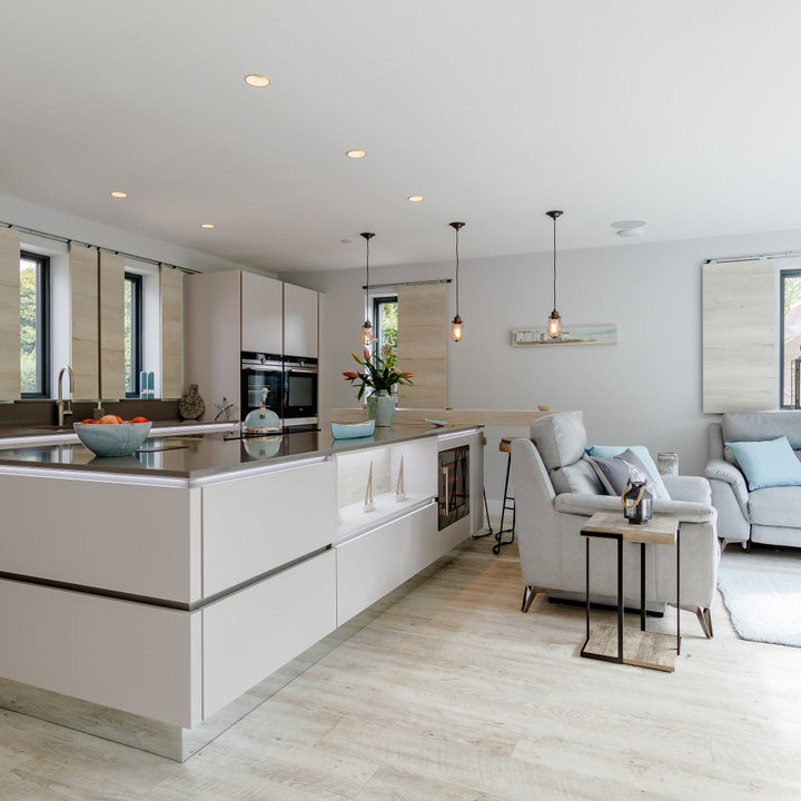 75 Beautiful Medium Sized Kitchen Ideas and Designs - February 2022 ...