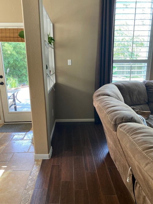 I need help with this dead corner behind couch.