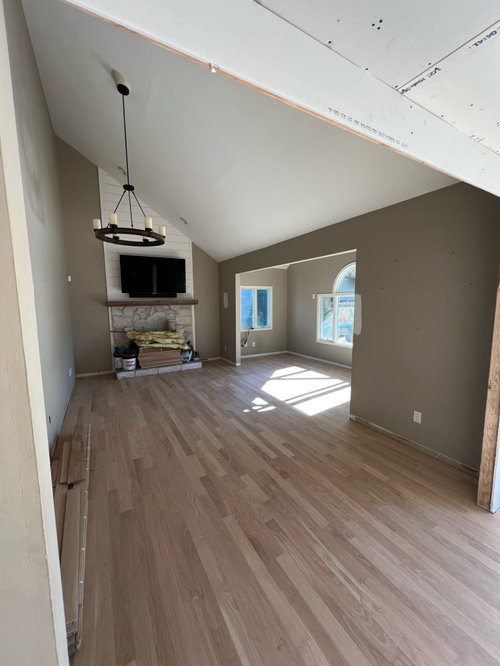 Designers please help with this funky layout