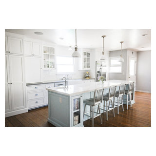 White Kitchen - Country - Kitchen - Sacramento - by QUINLAN AND REED ...
