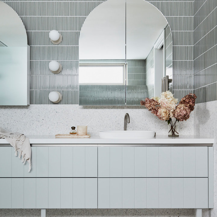 75 Beautiful Dulux Spanish Olive Home Design Ideas & Designs | Houzz AU