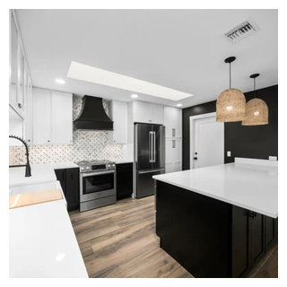 CliqStudios - Transitional - Kitchen - Atlanta - by CliqStudios | Houzz