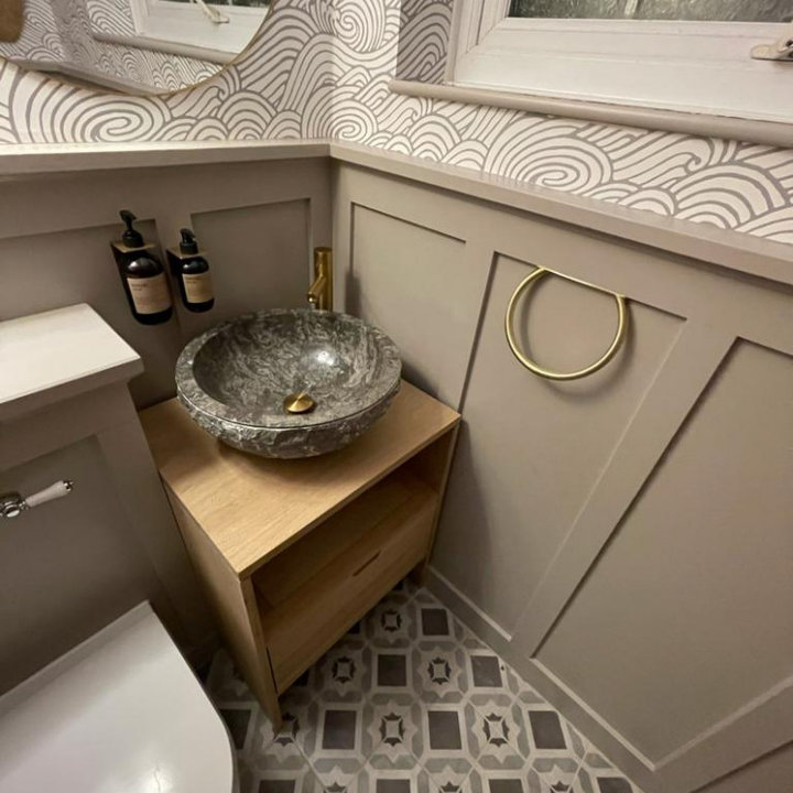 75 Beautiful Small Cloakroom Ideas and Designs - August 2023 | Houzz UK