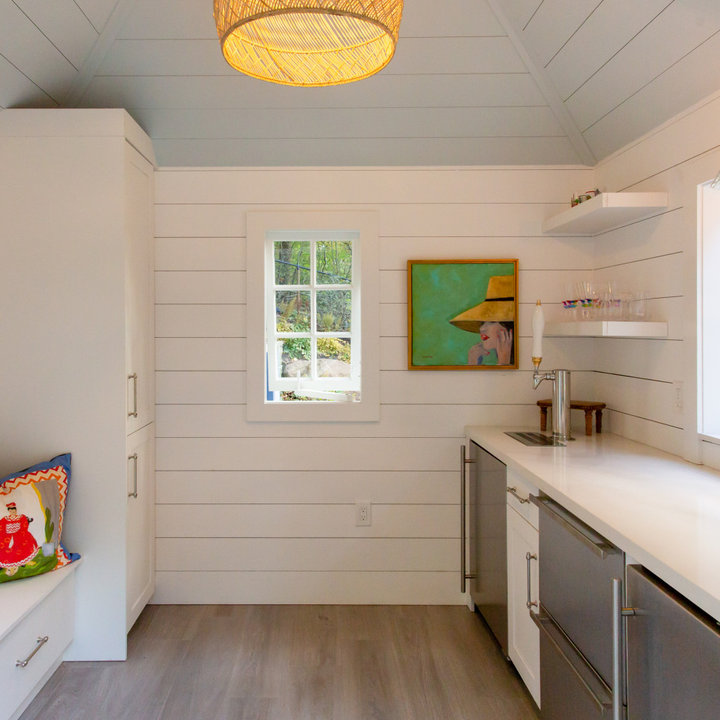 75 Beautiful Shiplap Home Bar Pictures & Ideas | Houzz