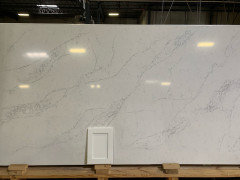 Need help!! Lg muse or minuet?