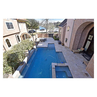 Interior Reno - Exterior - Houston - by Amoraz Custom Builders, LLC | Houzz