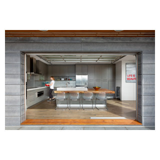 Villa Vertigo - Beach Style - Kitchen - Vancouver - by Synthesis Design ...