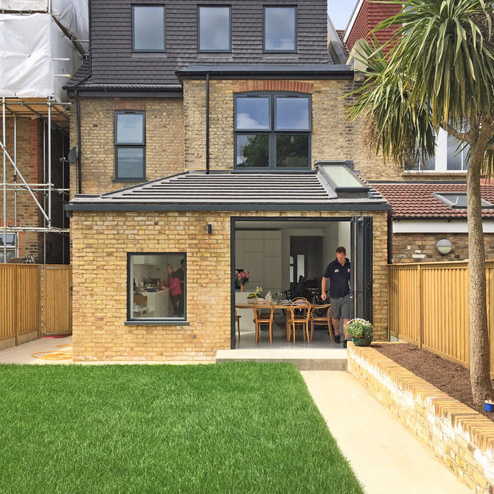 75 Beautiful Yellow Brick Exterior Ideas & Designs - August 2025 | Houzz AU