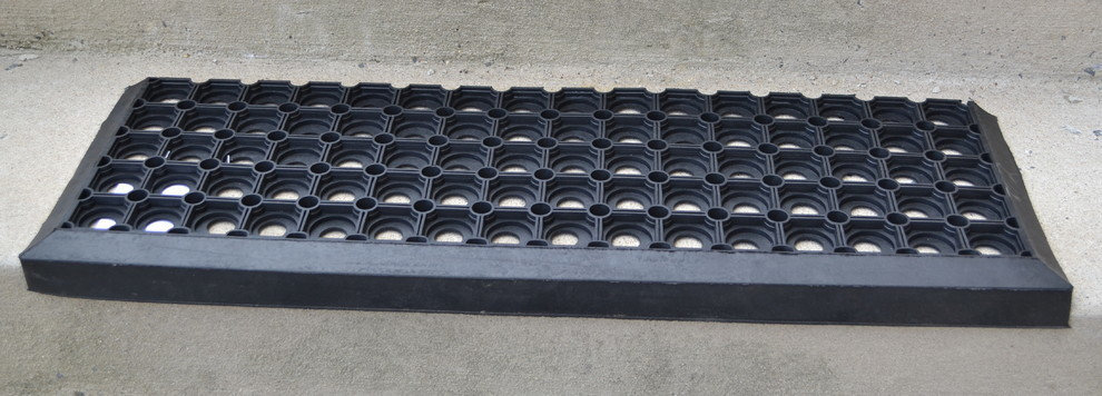 Imports Decor Rubber Hollow Rubber Step mat With Black Finish 825RBM ...