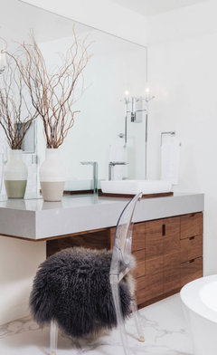 Help laying out small linear master bathroom