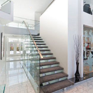 75 Beautiful Carpeted Floating Staircase Pictures & Ideas | Houzz