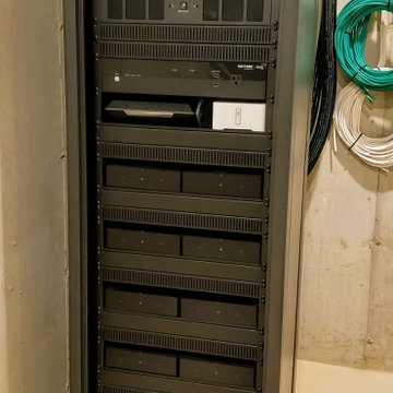 Home Theater Av System Rack - Photos & Ideas | Houzz