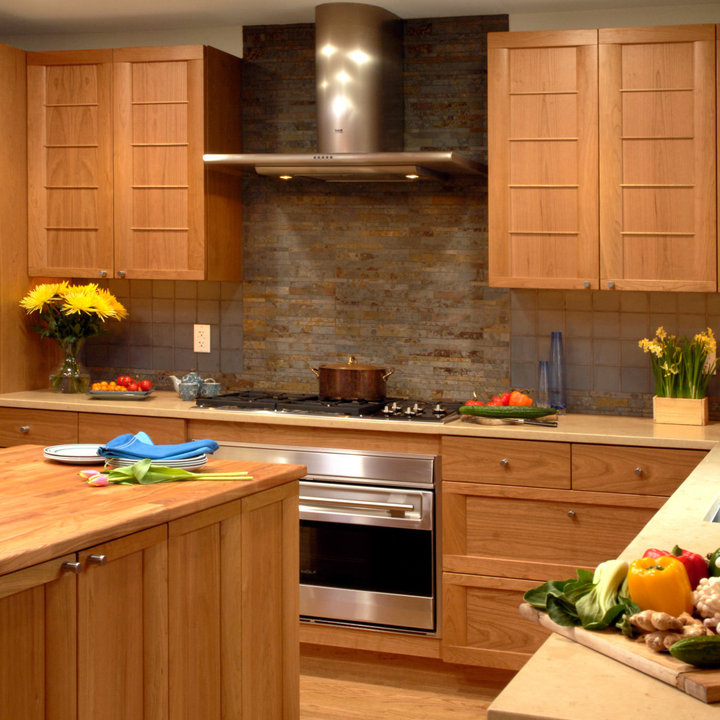 75 Kitchen with Louvered Cabinets Ideas You'll Love - June, 2026 | Houzz