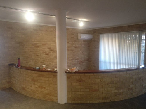 Concave wall in the middle of the room | Houzz AU