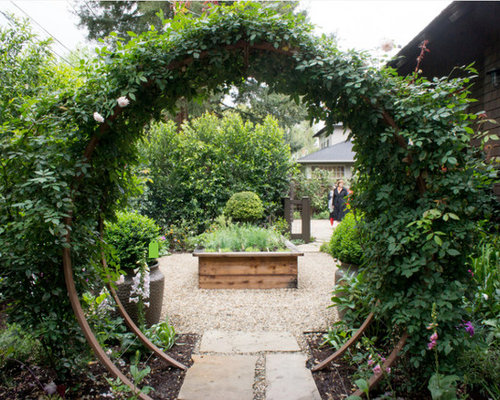 Best Circular Arbor Design Ideas & Remodel Pictures | Houzz