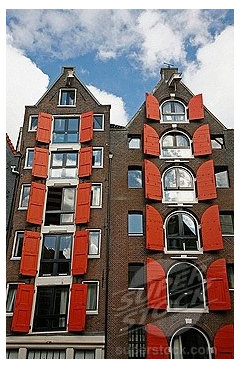 Color for window frame and shutters