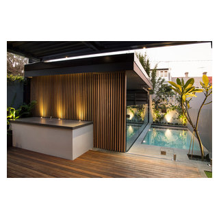 Enmore - Plunge Pool + Entertaining Deck - Contemporary - Sydney - by ...