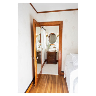 Stone Oak Manor Bed and Breakfast - Closet to Full Bath - Victorian ...