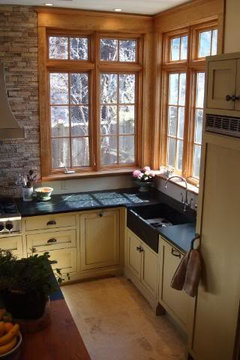 Sinks not centered under a window?