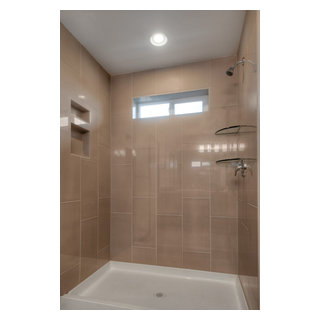 Powell New Homes & Renovations Tour 2017 Featured Home: Master Bathroom ...
