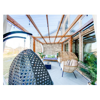 Outdoor Retreat - Tropical - Patio - Houston - by Eliriah Interiors | Houzz