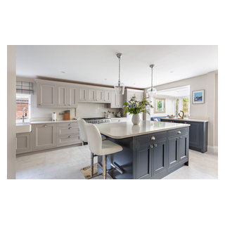 Belgravia & Wakefield Kitchen by Kitchen Ergonomics - Traditional ...