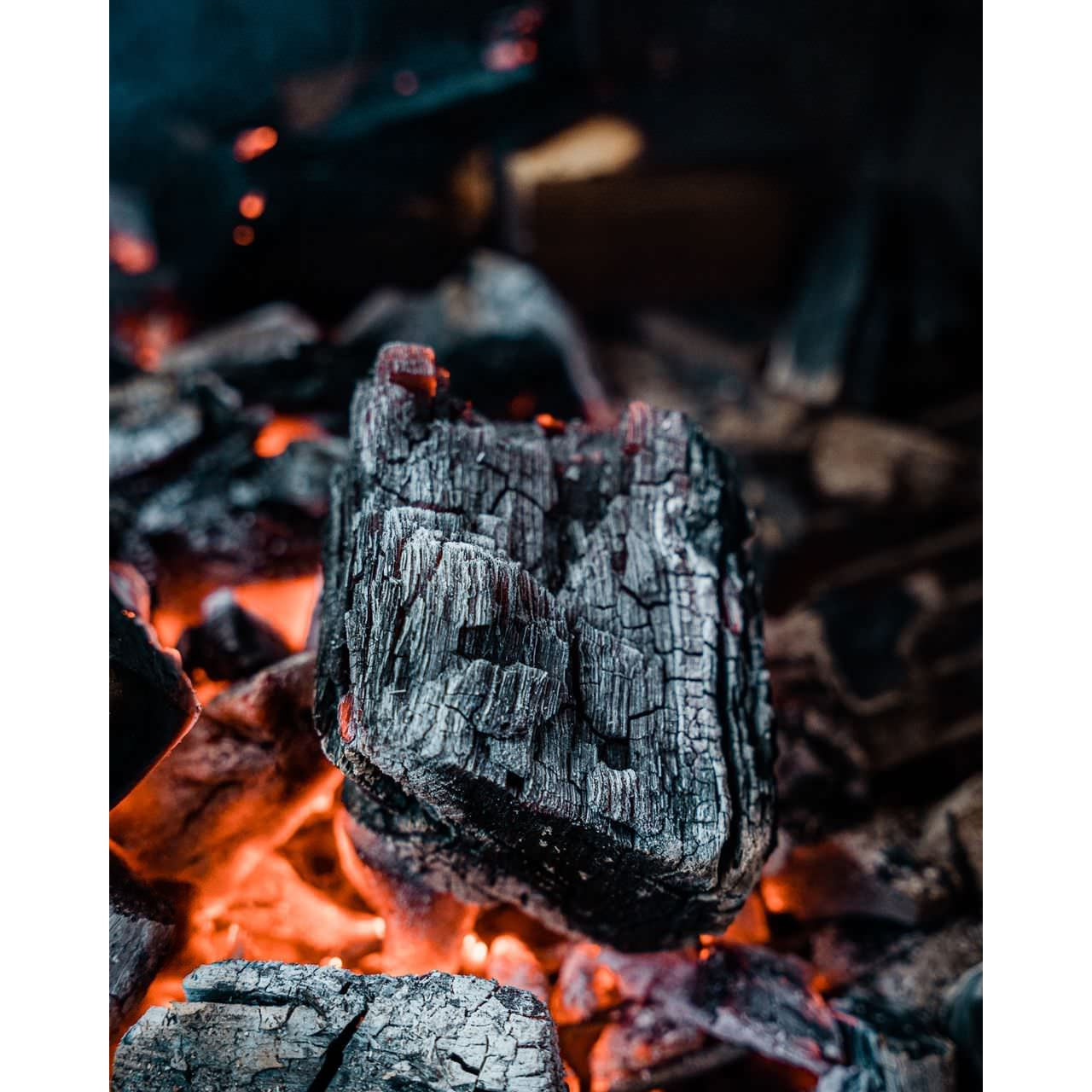 Fire & Flavor Premium All Natural Hardwood Lump Charcoal - 20 Lbs ...