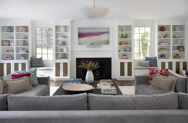 12 Living and Family Rooms With Beautiful Built-Ins