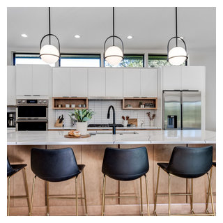 CliqStudios - Transitional - Kitchen - Atlanta - by CliqStudios | Houzz