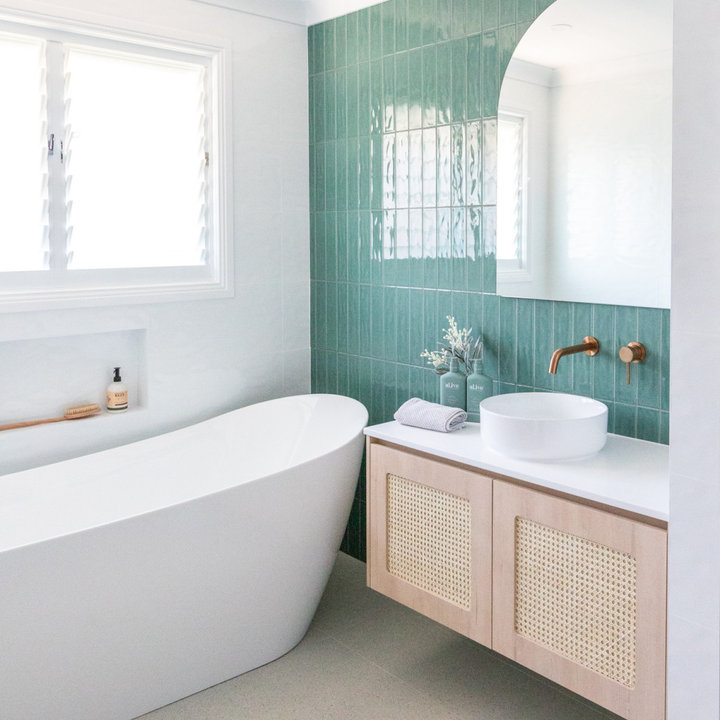 75 Beautiful Bathroom Feature Wall Home Design Ideas & Designs | Houzz AU