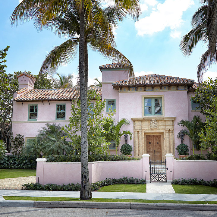 75 Beautiful Pink House Exterior Ideas & Designs - December 2025 | Houzz AU
