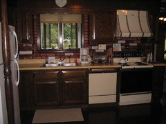 Share photos of your 150- to 200-square-foot kitchen!