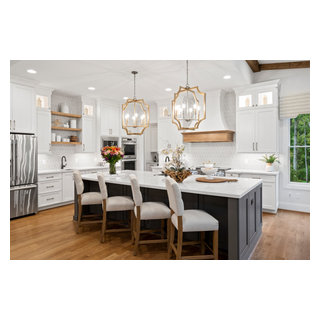 Homearama 2021 - Traditional - Kitchen - Cincinnati - by Interiors821 ...
