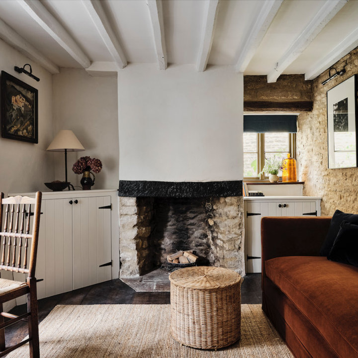 75 Beautiful Living Room with a Chimney Breast Ideas and Designs - May ...