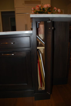 Built-in cutting board