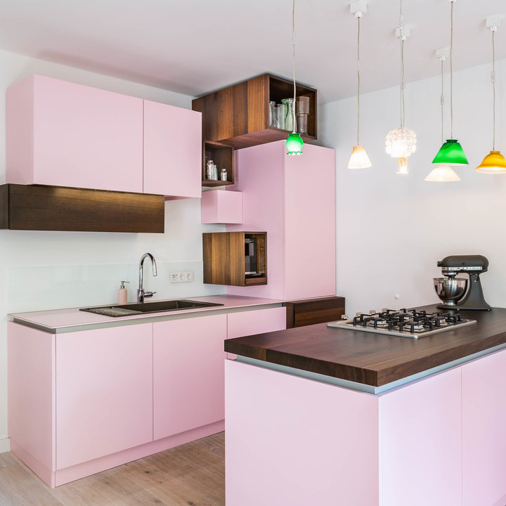 75 Kitchen with Pink Countertops Ideas You'll Love - February, 2026 | Houzz