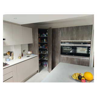 Minimalist kitchen in Harrow, London by Kudos Interior Designs ...